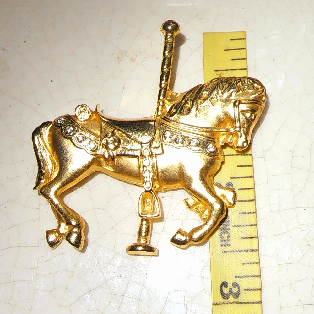 Large Golden Carnival Carousel Horse Brooch - Gem